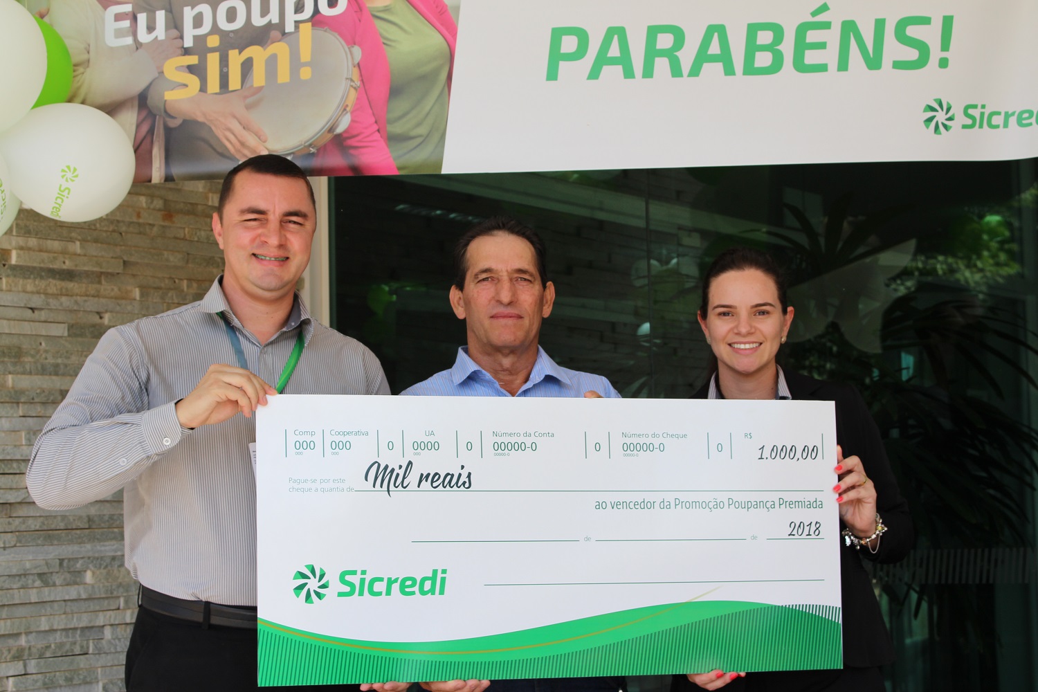 Poupo Sim: Sicredi faz a entrega de cheque a ganhador | Notícias ...